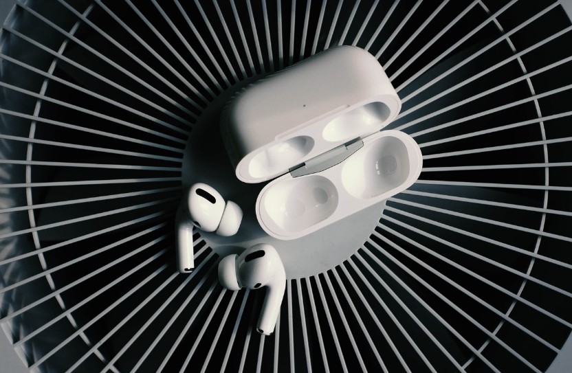 How To Put Airpod Pro In Pairing Mode - DeviceMAG